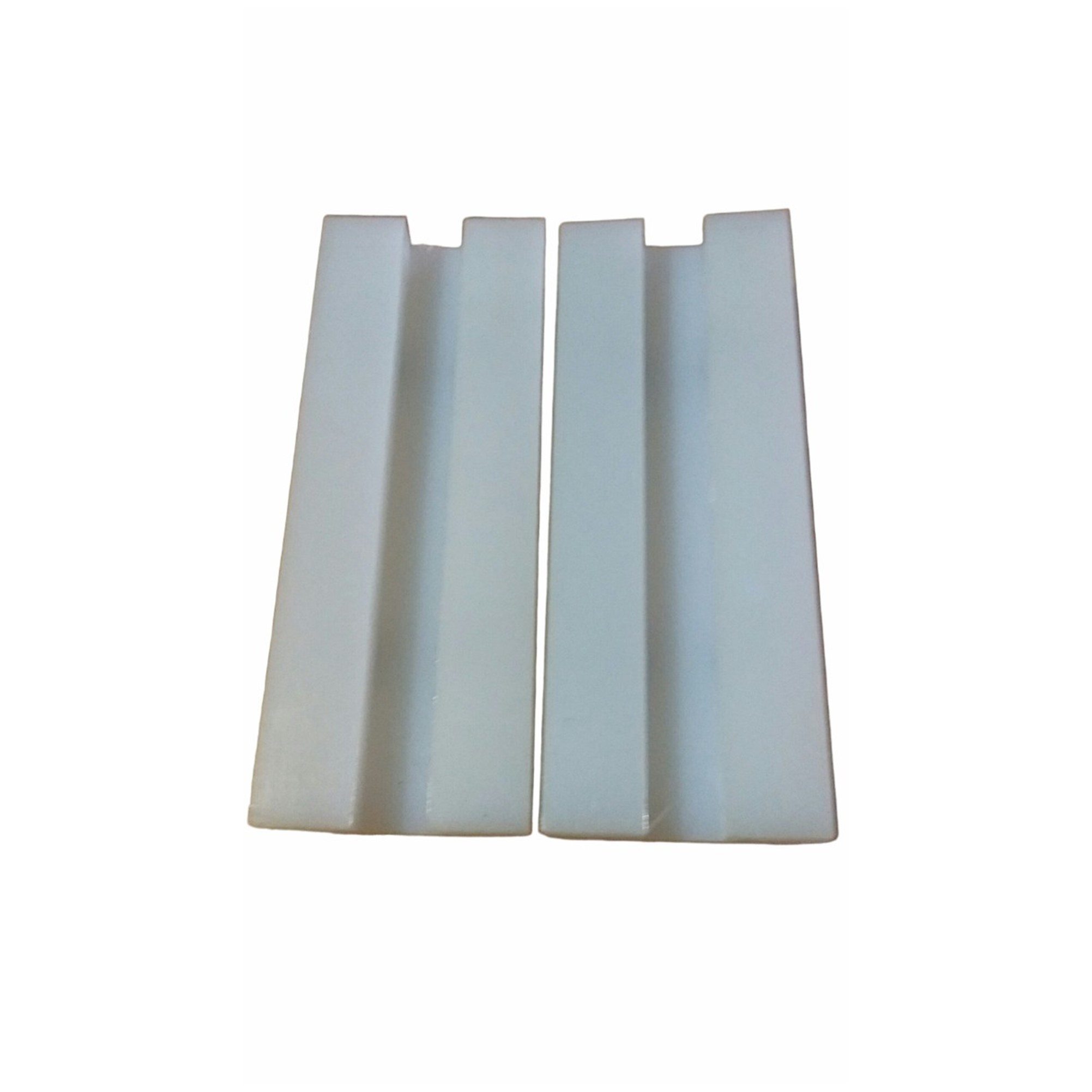 3520055 PLASTIC CABLE GUIDE - Artículos Innovadores Leo